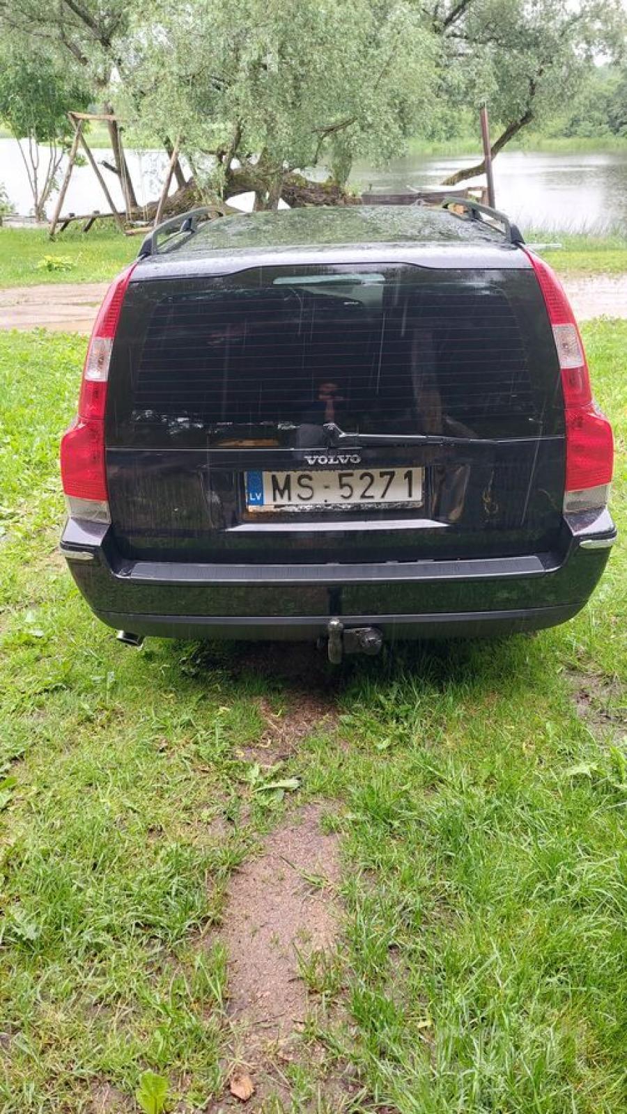 Melns Volvo V70 2006 Talsi, ar dzinēja tilpumu 2.40 L un nobraukumu 0 tūkst. km par 1500 €, foto 4 vietnē AUTOMOTO.COM.LV