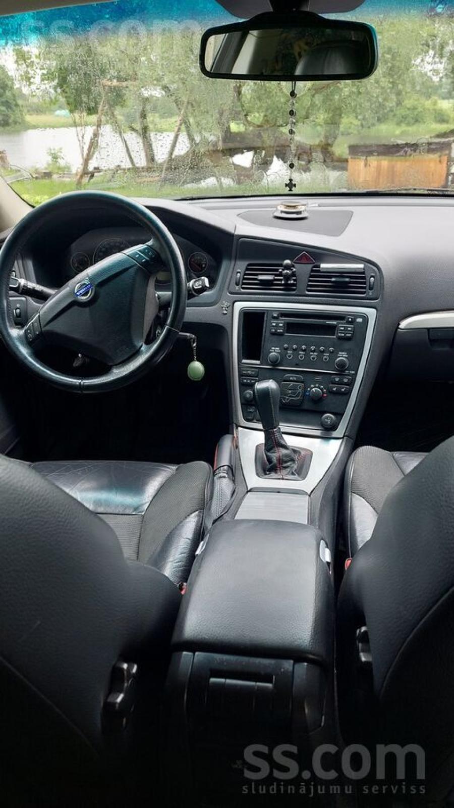 Melns Volvo V70 2006 Talsi, ar dzinēja tilpumu 2.40 L un nobraukumu 0 tūkst. km par 1500 €, foto 6 vietnē AUTOMOTO.COM.LV