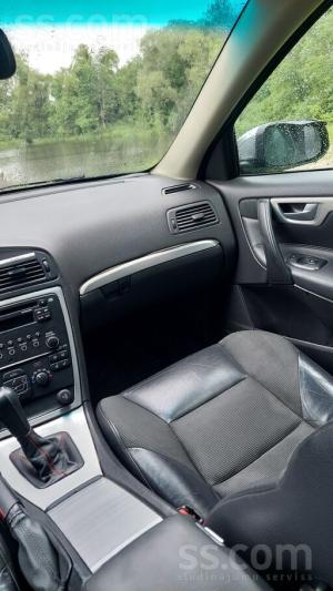 Melns Volvo V70 2006 Talsi, ar dzinēja tilpumu 2.40 L un nobraukumu 0 tūkst. km par 1500 €, foto 8 vietnē AUTOMOTO.COM.LV