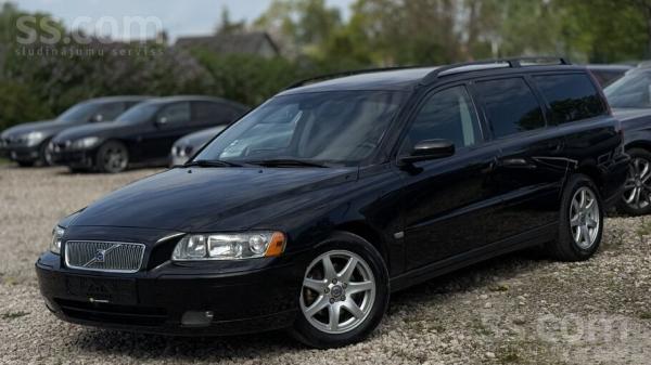 Melns Volvo V70 2006 Jelgava, ar dzinēja tilpumu 2.40 L un nobraukumu 369 tūkst. km par 3590 €, foto 1 vietnē AUTOMOTO.COM.LV