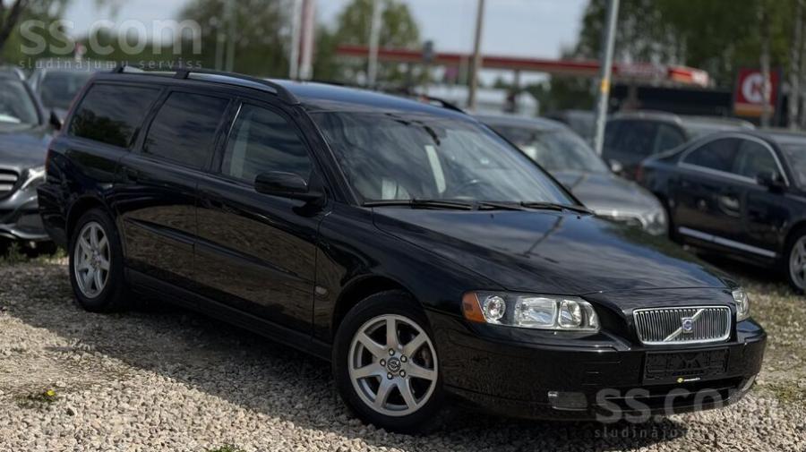Melns Volvo V70 2006 Jelgava, ar dzinēja tilpumu 2.40 L un nobraukumu 369 tūkst. km par 3590 €, foto 3 vietnē AUTOMOTO.COM.LV