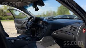 Melns Volvo V70 2006 Jelgava, ar dzinēja tilpumu 2.40 L un nobraukumu 369 tūkst. km par 3590 €, foto 9 vietnē AUTOMOTO.COM.LV
