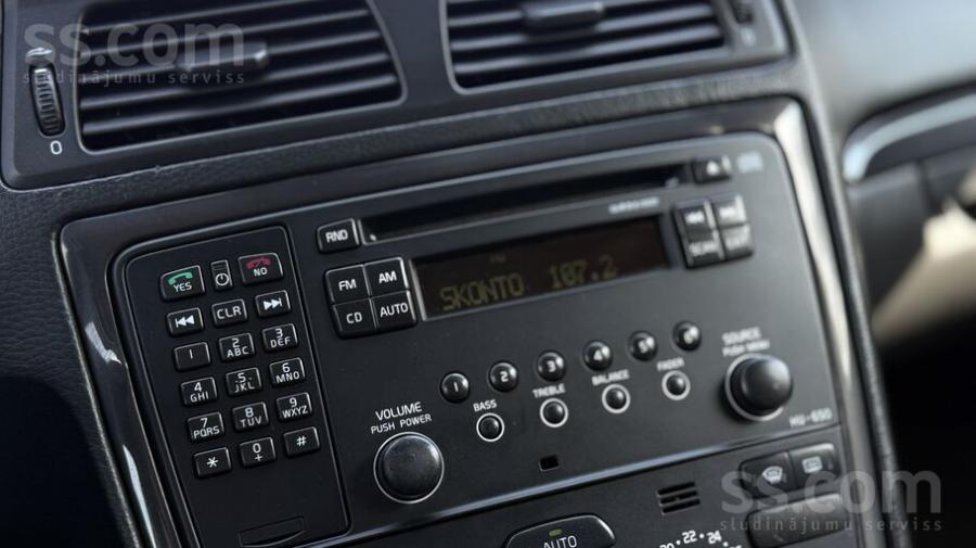 Melns Volvo V70 2006 Jelgava, ar dzinēja tilpumu 2.40 L un nobraukumu 369 tūkst. km par 3590 €, foto 14 vietnē AUTOMOTO.COM.LV