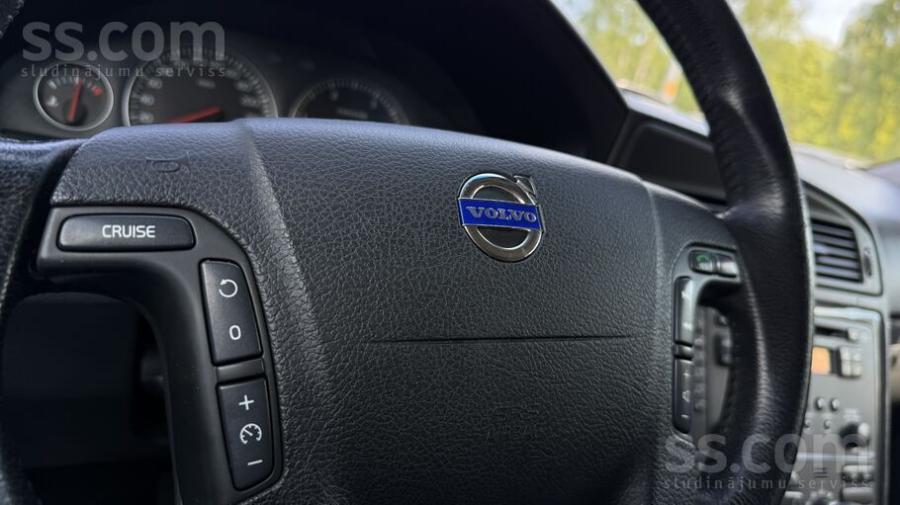 Melns Volvo V70 2006 Jelgava, ar dzinēja tilpumu 2.40 L un nobraukumu 369 tūkst. km par 3590 €, foto 17 vietnē AUTOMOTO.COM.LV