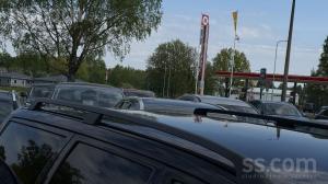 Melns Volvo V70 2006 Jelgava, ar dzinēja tilpumu 2.40 L un nobraukumu 369 tūkst. km par 3590 €, foto 19 vietnē AUTOMOTO.COM.LV