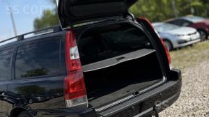 Melns Volvo V70 2006 Jelgava, ar dzinēja tilpumu 2.40 L un nobraukumu 369 tūkst. km par 3590 €, foto 21 vietnē AUTOMOTO.COM.LV