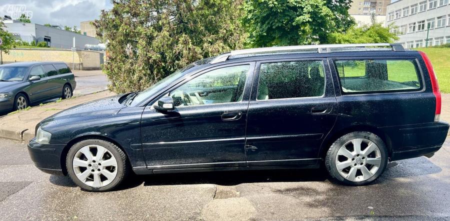 Черный Вольво В70 2006 в Вильнюс, объемом двигателя 2.40 л и пробегом 356 тыс. км за 1400 €, фото 5 на AUTOMOTO.COM.LV