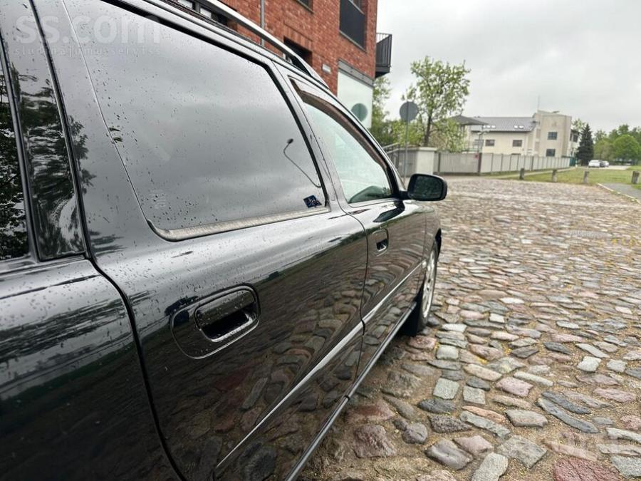 Black Volvo V70 2006 in Riga, with an engine capacity of 2.40 L and mileage of 316 thousand km for 2300 €, photo 13 on AUTOMOTO.COM.LV