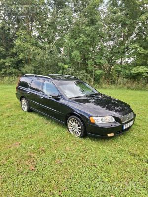 Melns Volvo V70 2006 Jelgava, ar dzinēja tilpumu 2.40 L un nobraukumu 0 tūkst. km par 1000 €, foto 3 vietnē AUTOMOTO.COM.LV