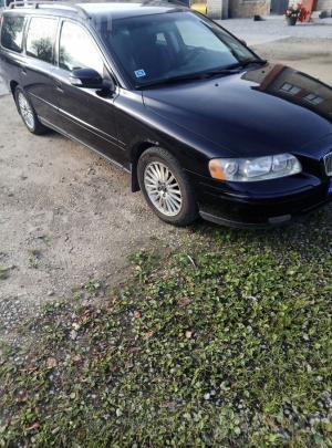 Melns Volvo V70 2006 Jēkabpils, ar dzinēja tilpumu 2.40 L un nobraukumu 330 tūkst. km par 1100 €, foto 4 vietnē AUTOMOTO.COM.LV