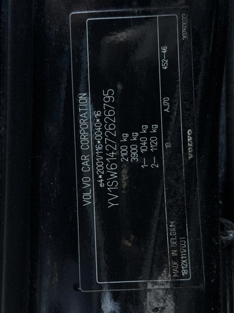 Black Volvo V70 2006 in Riga, with an engine capacity of 2.40 L and mileage of 263 thousand km for 4000 €, photo 3 on AUTOMOTO.COM.LV