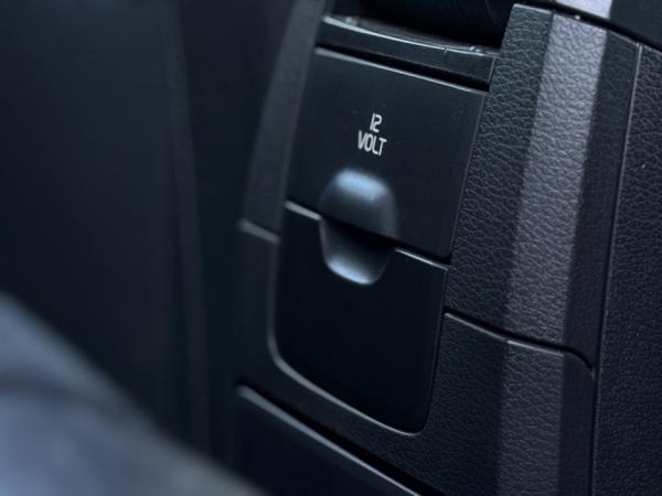 Melns Volvo V70 2006 Rīga, ar dzinēja tilpumu 2.40 L un nobraukumu 263 tūkst. km par 4000 €, foto 7 vietnē AUTOMOTO.COM.LV