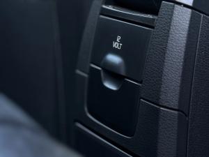 Black Volvo V70 2006 in Riga, with an engine capacity of 2.40 L and mileage of 263 thousand km for 4000 €, photo 8 on AUTOMOTO.COM.LV