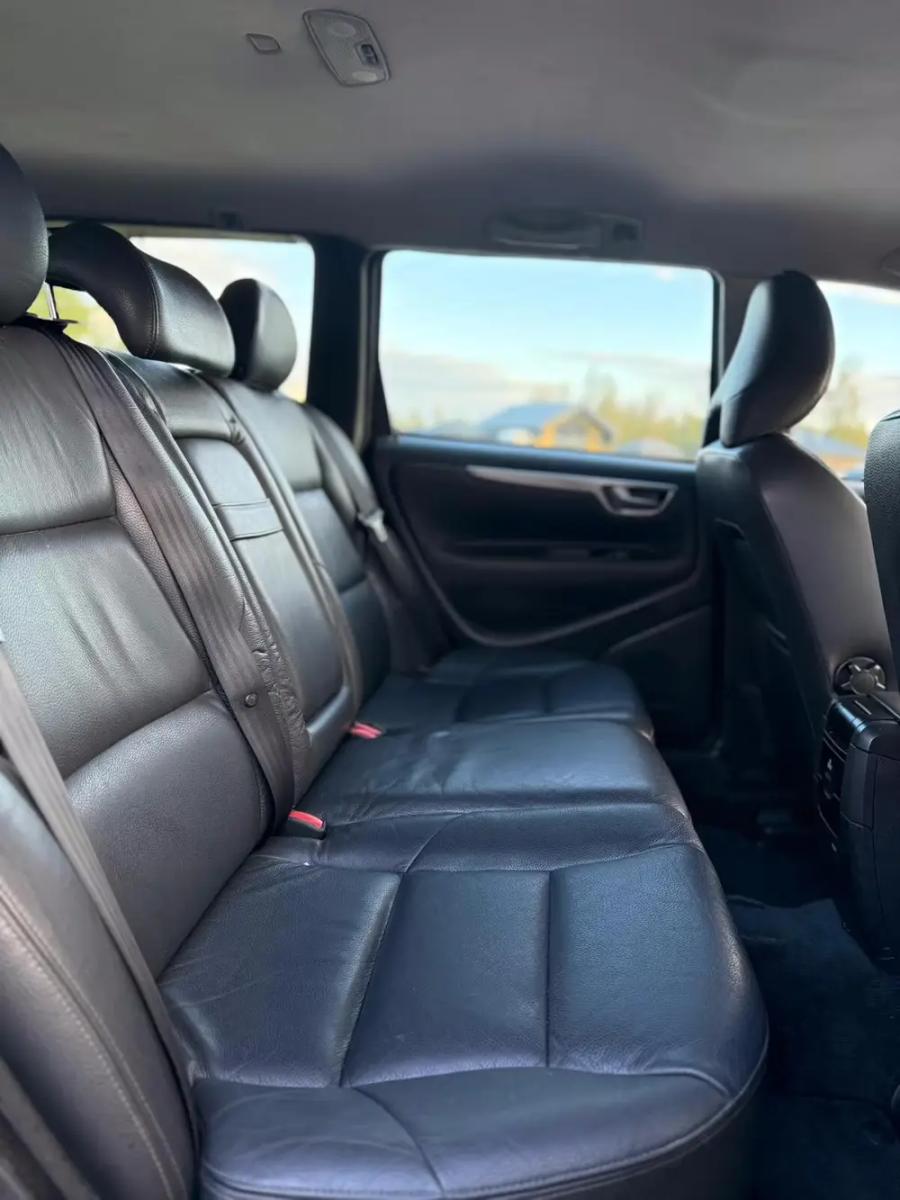 Melns Volvo V70 2006 Rīga, ar dzinēja tilpumu 2.40 L un nobraukumu 328 tūkst. km par 2480 €, foto 12 vietnē AUTOMOTO.COM.LV