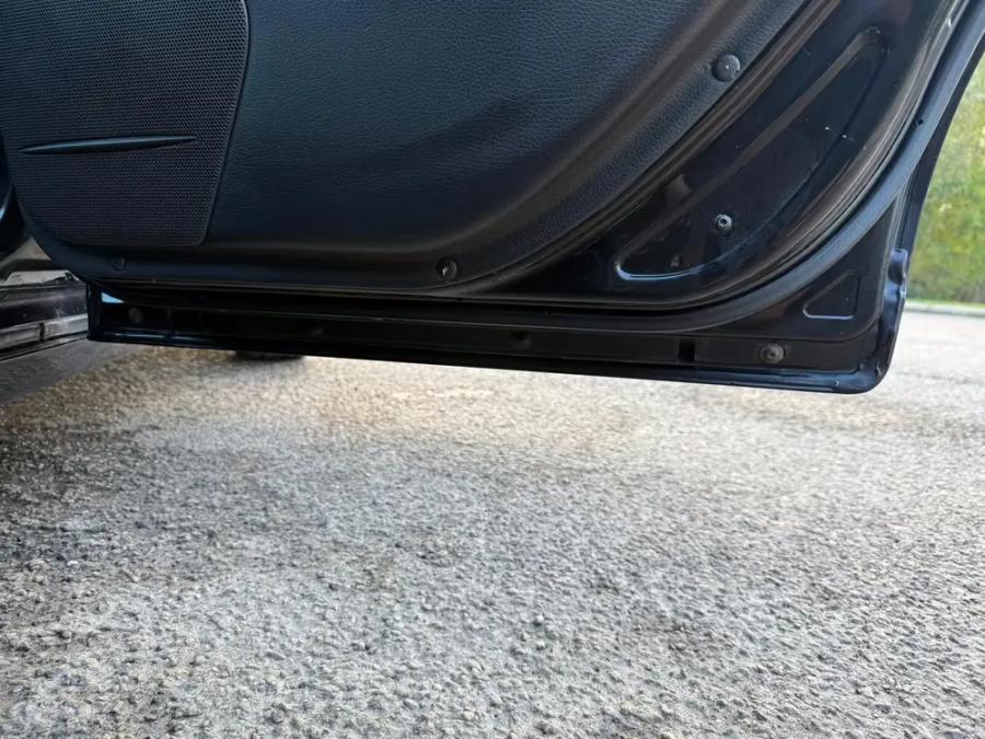 Melns Volvo V70 2006 Rīga, ar dzinēja tilpumu 2.40 L un nobraukumu 328 tūkst. km par 2480 €, foto 15 vietnē AUTOMOTO.COM.LV
