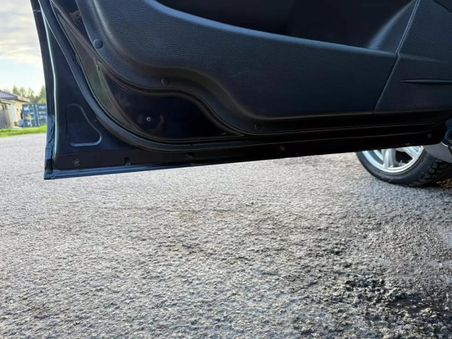 Melns Volvo V70 2006 Rīga, ar dzinēja tilpumu 2.40 L un nobraukumu 328 tūkst. km par 2480 €, foto 16 vietnē AUTOMOTO.COM.LV