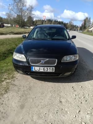 Black Volvo V70 2006 in Jekabpils, with an engine capacity of 2.40 L and mileage of 300 thousand km for 1800 €, photo  on AUTOMOTO.COM.LV