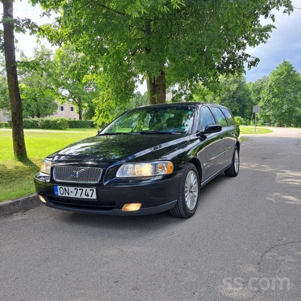 Melns Volvo V70 2006 Rēzekne, ar dzinēja tilpumu 2.40 L un nobraukumu 0 tūkst. km par 3100 €, foto 1 vietnē AUTOMOTO.COM.LV