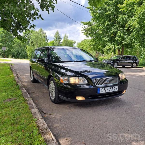 Melns Volvo V70 2006 Rēzekne, ar dzinēja tilpumu 2.40 L un nobraukumu 0 tūkst. km par 3100 €, foto 3 vietnē AUTOMOTO.COM.LV