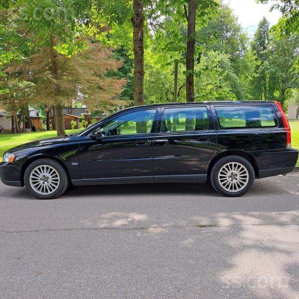 Melns Volvo V70 2006 Rēzekne, ar dzinēja tilpumu 2.40 L un nobraukumu 0 tūkst. km par 3100 €, foto 7 vietnē AUTOMOTO.COM.LV
