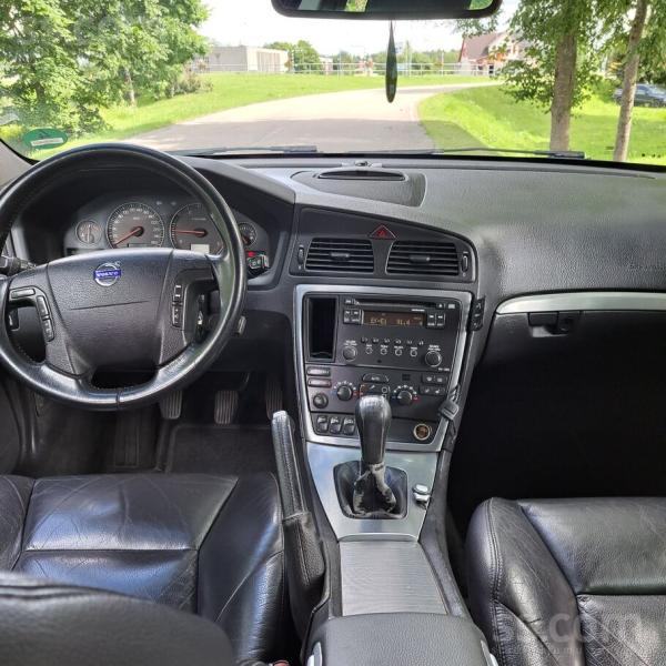 Melns Volvo V70 2006 Rēzekne, ar dzinēja tilpumu 2.40 L un nobraukumu 0 tūkst. km par 3100 €, foto 8 vietnē AUTOMOTO.COM.LV
