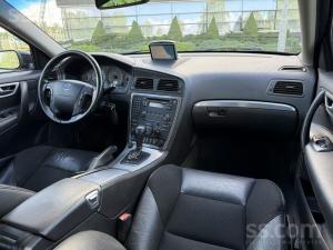 Melns Volvo V70 2006 Rīga, ar dzinēja tilpumu 2.40 L un nobraukumu 298 tūkst. km par 2450 €, foto 11 vietnē AUTOMOTO.COM.LV