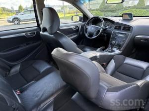 Melns Volvo V70 2006 Rīga, ar dzinēja tilpumu 2.40 L un nobraukumu 298 tūkst. km par 2450 €, foto 16 vietnē AUTOMOTO.COM.LV