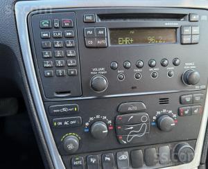Melns Volvo V70 2006 Rīga, ar dzinēja tilpumu 2.40 L un nobraukumu 298 tūkst. km par 2450 €, foto 19 vietnē AUTOMOTO.COM.LV