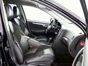 Melns Volvo V70 2006 Tallina, ar dzinēja tilpumu 2.40 L un nobraukumu 329 tūkst. km par 2499 €, foto 14 vietnē AUTOMOTO.COM.LV