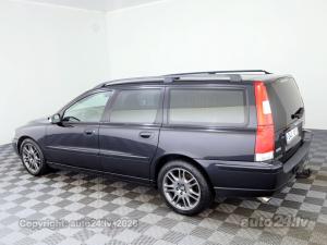 Melns Volvo V70 2006 Tallina, ar dzinēja tilpumu 2.40 L un nobraukumu 329 tūkst. km par 2499 €, foto 5 vietnē AUTOMOTO.COM.LV
