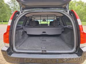Melns Volvo V70 2006 Ventspils, ar dzinēja tilpumu 2.40 L un nobraukumu 374 tūkst. km par 1600 €, foto 9 vietnē AUTOMOTO.COM.LV