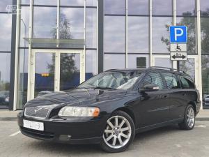 Melns Volvo V70 2006 Viļņa, ar dzinēja tilpumu 2.40 L un nobraukumu 335 tūkst. km par 2750 €, foto 1 vietnē AUTOMOTO.COM.LV