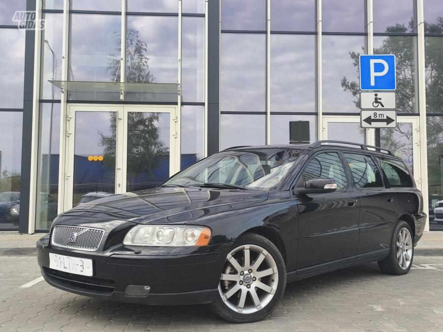 Melns Volvo V70 2006 Viļņa, ar dzinēja tilpumu 2.40 L un nobraukumu 335 tūkst. km par 2750 €, foto 1 vietnē AUTOMOTO.COM.LV