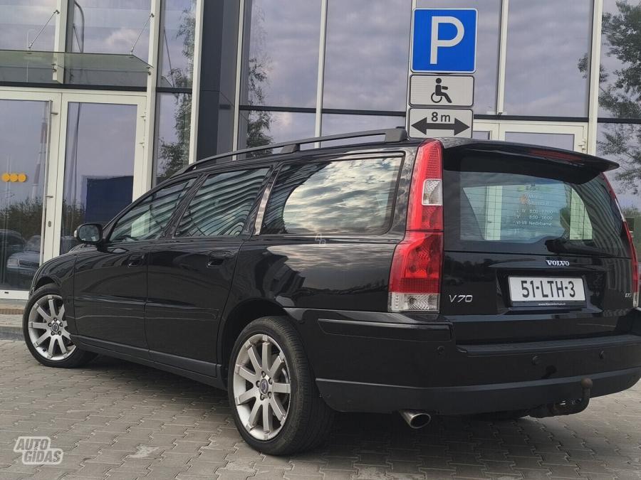 Melns Volvo V70 2006 Viļņa, ar dzinēja tilpumu 2.40 L un nobraukumu 335 tūkst. km par 2750 €, foto 6 vietnē AUTOMOTO.COM.LV