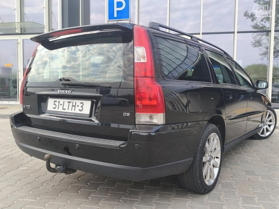 Melns Volvo V70 2006 Viļņa, ar dzinēja tilpumu 2.40 L un nobraukumu 335 tūkst. km par 2750 €, foto 11 vietnē AUTOMOTO.COM.LV