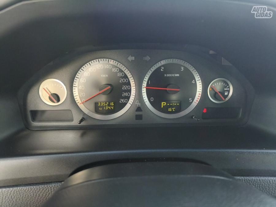 Melns Volvo V70 2006 Viļņa, ar dzinēja tilpumu 2.40 L un nobraukumu 335 tūkst. km par 2750 €, foto 12 vietnē AUTOMOTO.COM.LV