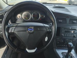 Melns Volvo V70 2006 Viļņa, ar dzinēja tilpumu 2.40 L un nobraukumu 335 tūkst. km par 2750 €, foto 14 vietnē AUTOMOTO.COM.LV