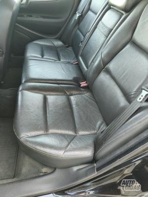 Melns Volvo V70 2006 Viļņa, ar dzinēja tilpumu 2.40 L un nobraukumu 335 tūkst. km par 2750 €, foto 16 vietnē AUTOMOTO.COM.LV