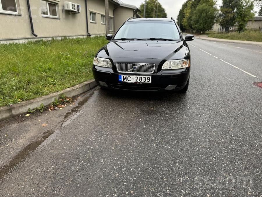 Melns Volvo V70 2006 Rēzekne, ar dzinēja tilpumu 2.40 L un nobraukumu 308 tūkst. km par 2950 €, foto 1 vietnē AUTOMOTO.COM.LV