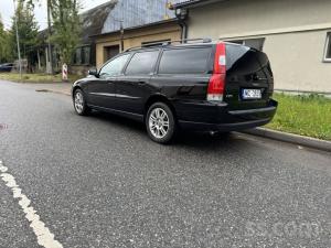 Melns Volvo V70 2006 Rēzekne, ar dzinēja tilpumu 2.40 L un nobraukumu 308 tūkst. km par 2950 €, foto 7 vietnē AUTOMOTO.COM.LV