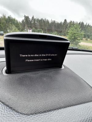 Black Volvo V70 2006 in Haapsalu, with an engine capacity of 2.40 L and mileage of 466 thousand km for 3800 €, photo 12 on AUTOMOTO.COM.LV