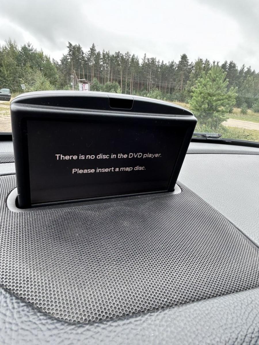 Black Volvo V70 2006 in Haapsalu, with an engine capacity of 2.40 L and mileage of 466 thousand km for 3800 €, photo 27 on AUTOMOTO.COM.LV