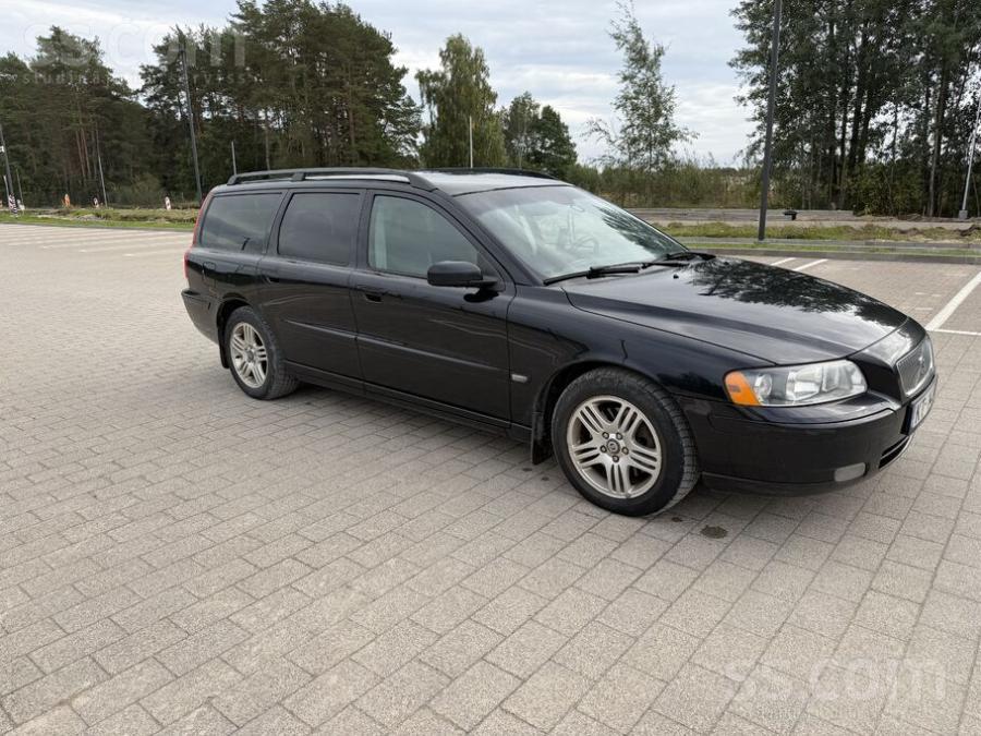 Melns Volvo V70 2006 Rīga, ar dzinēja tilpumu 2.40 L un nobraukumu 492 tūkst. km par 2000 €, foto 7 vietnē AUTOMOTO.COM.LV