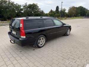 Melns Volvo V70 2006 Rīga, ar dzinēja tilpumu 2.40 L un nobraukumu 492 tūkst. km par 2000 €, foto 8 vietnē AUTOMOTO.COM.LV