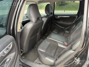Melns Volvo V70 2006 Rīga, ar dzinēja tilpumu 2.40 L un nobraukumu 492 tūkst. km par 2000 €, foto 12 vietnē AUTOMOTO.COM.LV