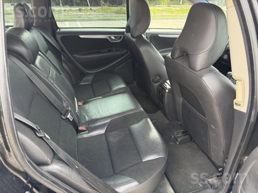 Melns Volvo V70 2006 Rīga, ar dzinēja tilpumu 2.40 L un nobraukumu 492 tūkst. km par 2000 €, foto 13 vietnē AUTOMOTO.COM.LV