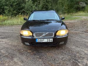 Melns Volvo V70 2006 Viļņa, ar dzinēja tilpumu 2.40 L un nobraukumu 432 tūkst. km par 1800 €, foto  vietnē AUTOMOTO.COM.LV