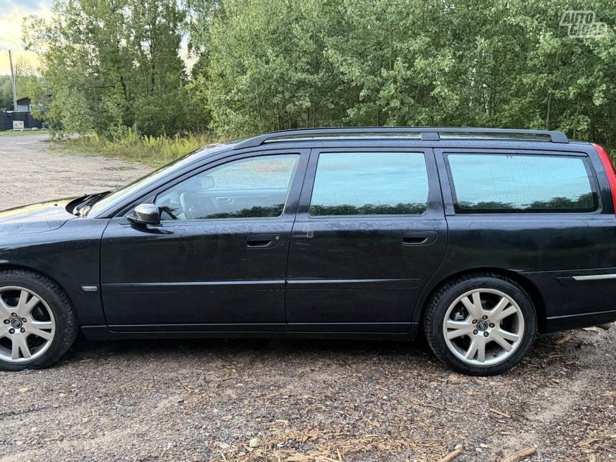 Melns Volvo V70 2006 Viļņa, ar dzinēja tilpumu 2.40 L un nobraukumu 432 tūkst. km par 1800 €, foto 3 vietnē AUTOMOTO.COM.LV