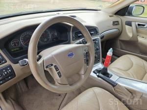 Melns Volvo V70 2006 Cēsis, ar dzinēja tilpumu 2.40 L un nobraukumu 440 tūkst. km par 2200 €, foto 8 vietnē AUTOMOTO.COM.LV