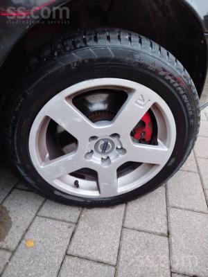 Melns Volvo V70 2006 Rīga, ar dzinēja tilpumu 2.40 L un nobraukumu 301 tūkst. km par 2500 €, foto 7 vietnē AUTOMOTO.COM.LV
